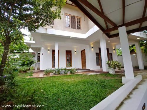 5 Bed Room House for Sale at Himbutana - Colombo Sri Lanka